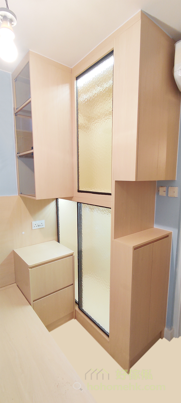 What is water-textured glass? You know the unique beauty of water ...