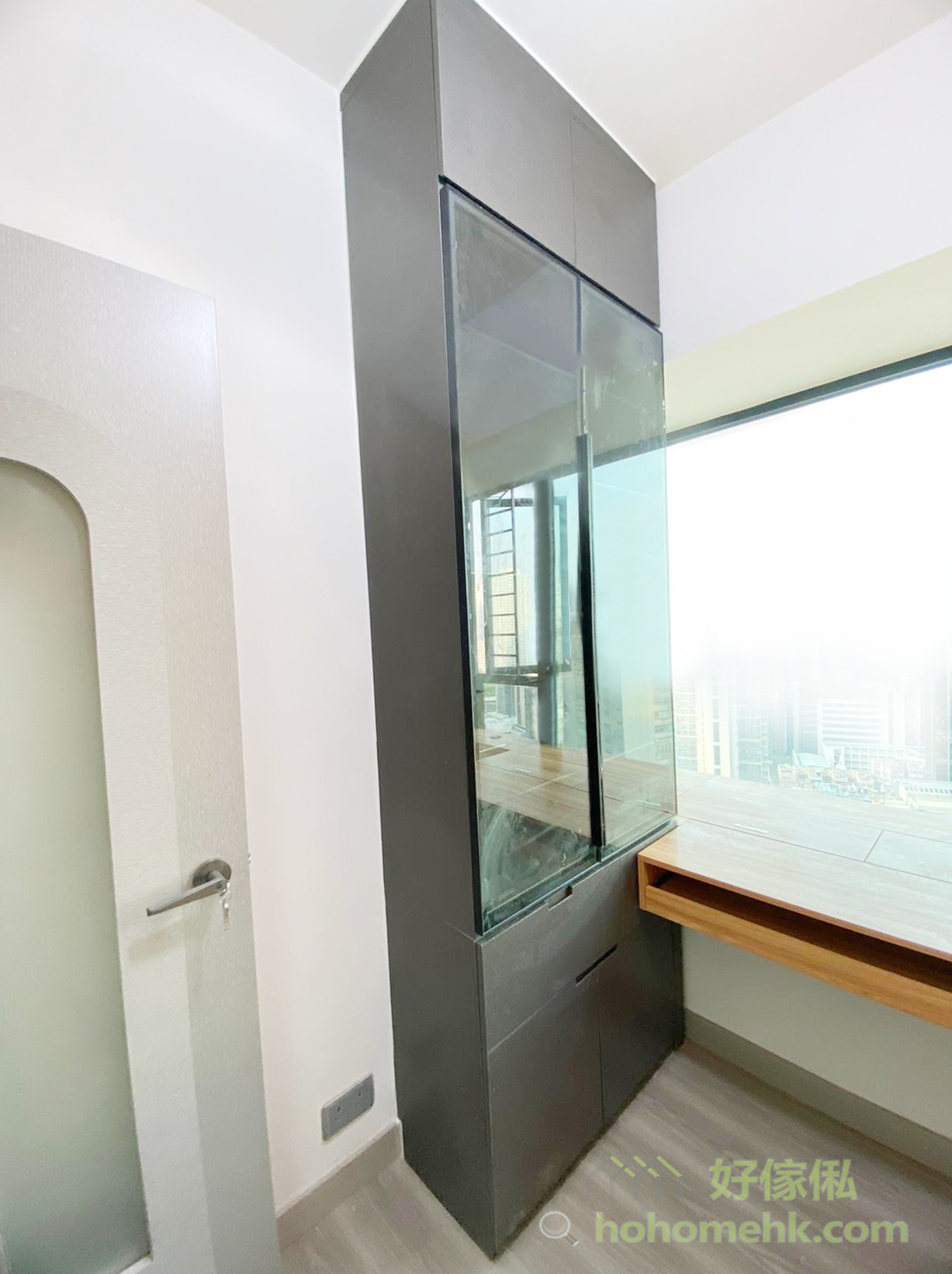 What is the use of a large window sill? The large desk in the study ...