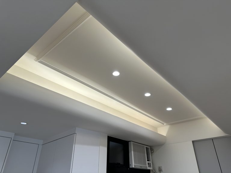 Mong Kok Single-tower Building 】 Living room light trough and false ...